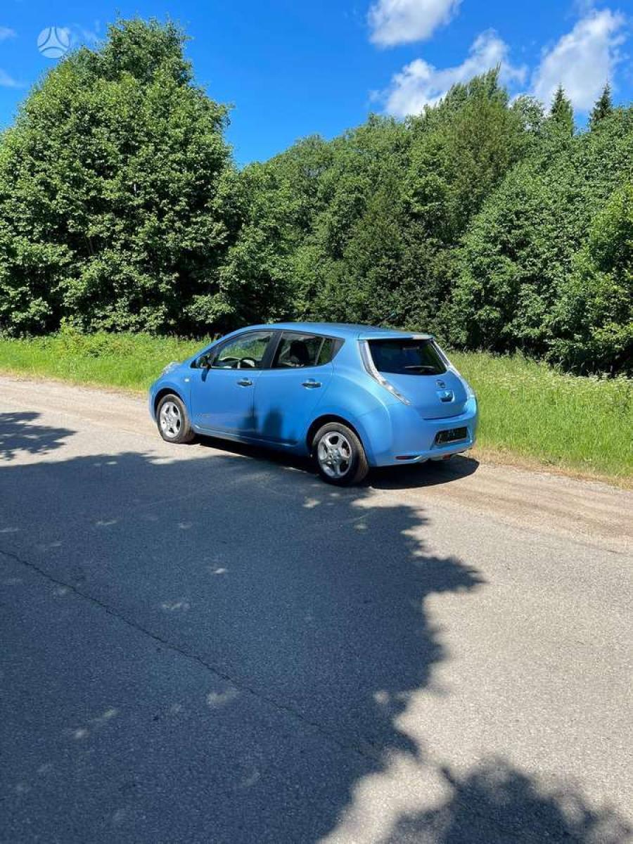 Blue Nissan Leaf 2012 in Telschi, with an engine capacity of 0.00 L and mileage of 161 thousand km for 2900 €, photo 6 on AUTOMOTO.COM.LV