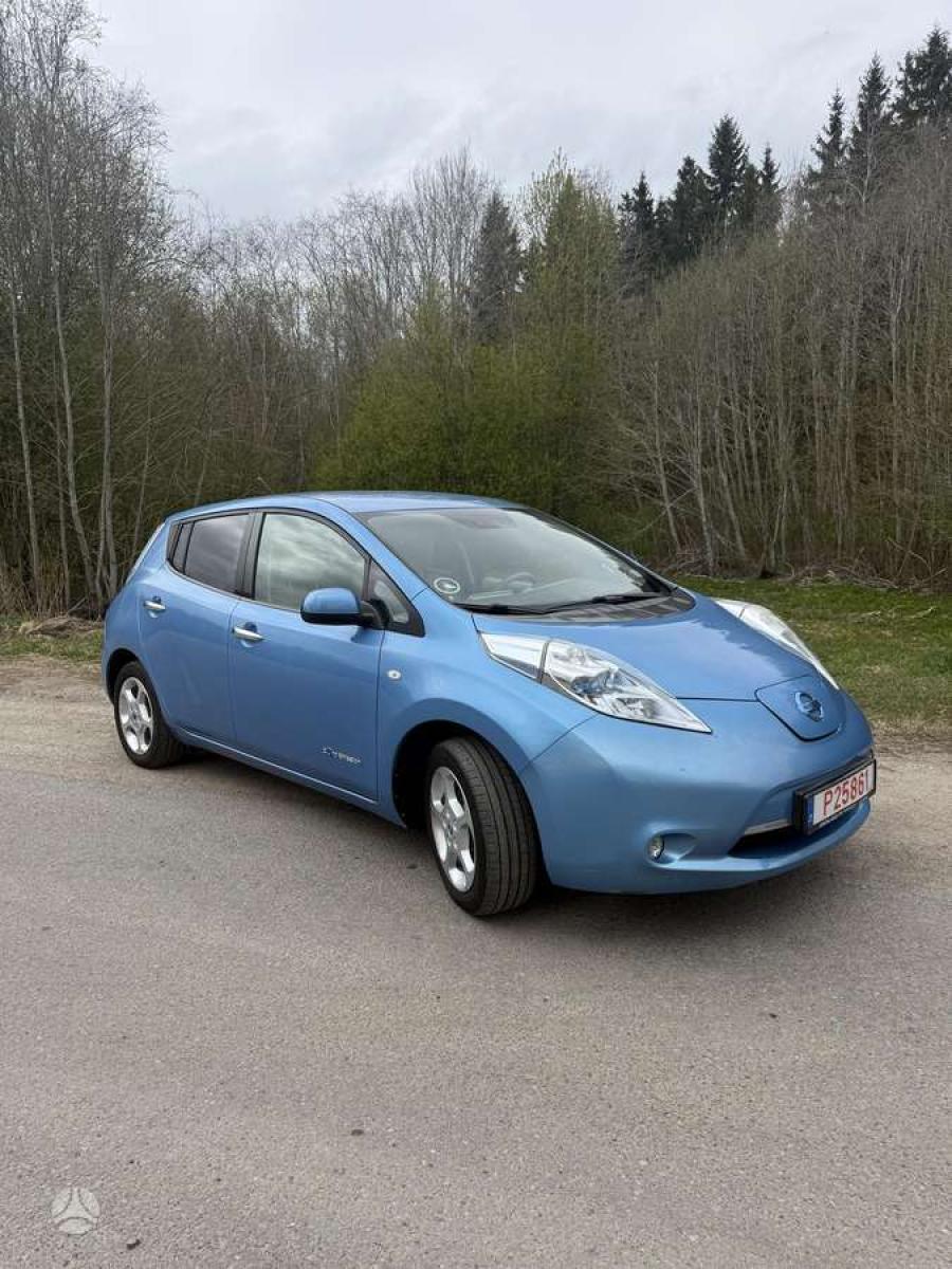 Blue Nissan Leaf 2012 in Telschi, with an engine capacity of 0.00 L and mileage of 161 thousand km for 2700 €, photo 1 on AUTOMOTO.COM.LV