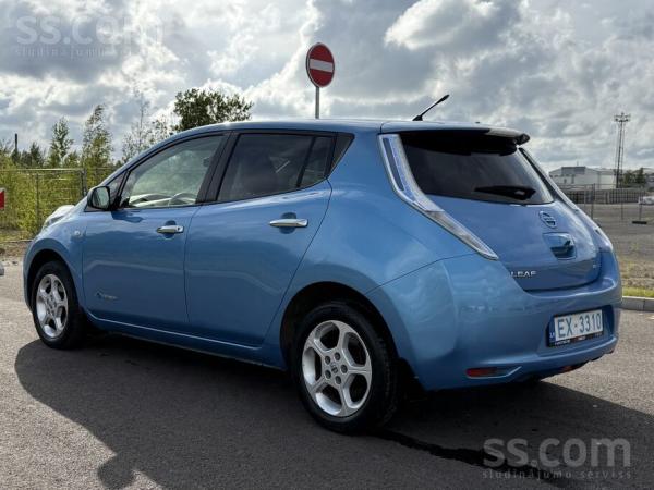 Blue Nissan Leaf 2013 in Liepaja, with an engine capacity of 0.00 L and mileage of 115 thousand km for 3900 €, photo 4 on AUTOMOTO.COM.LV