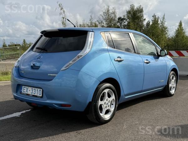 Blue Nissan Leaf 2013 in Liepaja, with an engine capacity of 0.00 L and mileage of 115 thousand km for 3900 €, photo 2 on AUTOMOTO.COM.LV