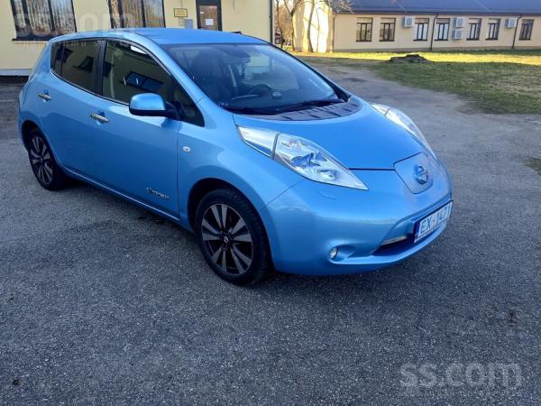 Zils Nissan Leaf 2016 Daugavpils, ar dzinēja tilpumu 0.00 L un nobraukumu 154 tūkst. km par 6850 €, foto 1 vietnē AUTOMOTO.COM.LV
