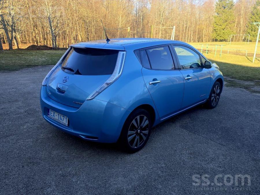 Zils Nissan Leaf 2016 Daugavpils, ar dzinēja tilpumu 0.00 L un nobraukumu 154 tūkst. km par 6850 €, foto 3 vietnē AUTOMOTO.COM.LV
