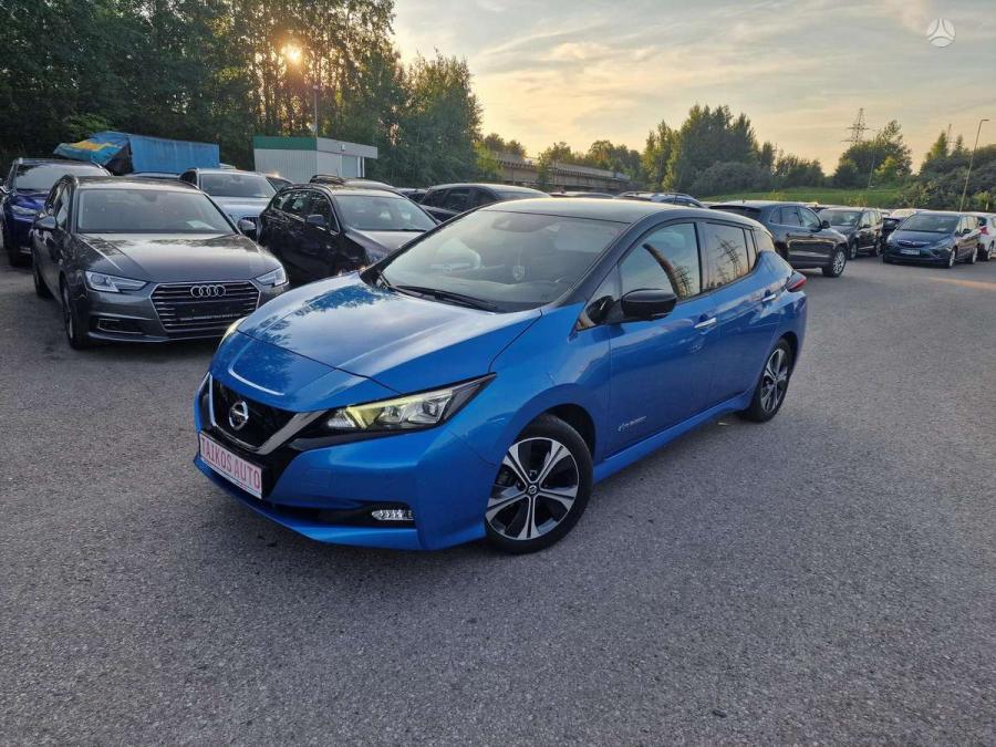 Blue Nissan Leaf 2019 in Kaunas, with an engine capacity of 0.00 L and mileage of 42 thousand km for 13490 €, photo 1 on AUTOMOTO.COM.LV