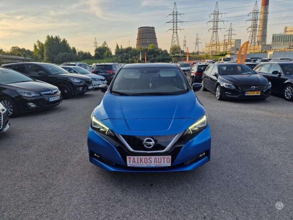 Blue Nissan Leaf 2019 in Kaunas, with an engine capacity of 0.00 L and mileage of 42 thousand km for 13490 €, photo 2 on AUTOMOTO.COM.LV