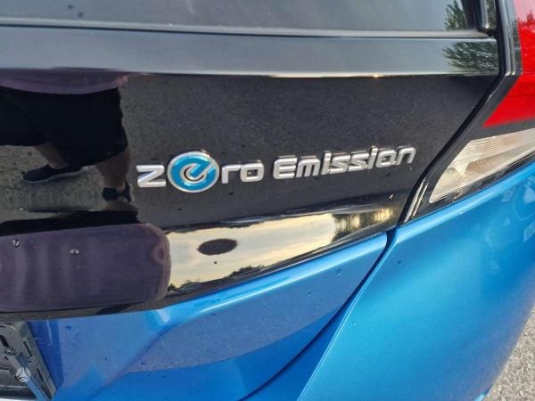 Blue Nissan Leaf 2019 in Kaunas, with an engine capacity of 0.00 L and mileage of 42 thousand km for 13490 €, photo 10 on AUTOMOTO.COM.LV