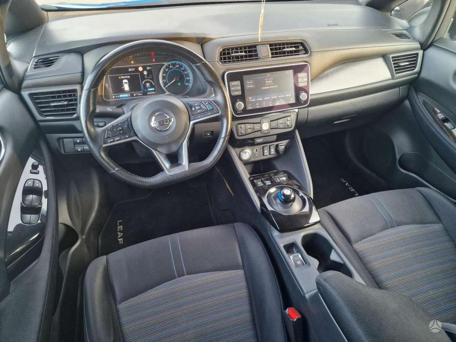 Blue Nissan Leaf 2019 in Kaunas, with an engine capacity of 0.00 L and mileage of 42 thousand km for 13490 €, photo 12 on AUTOMOTO.COM.LV