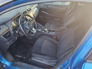 Blue Nissan Leaf 2019 in Kaunas, with an engine capacity of 0.00 L and mileage of 42 thousand km for 13490 €, photo 13 on AUTOMOTO.COM.LV