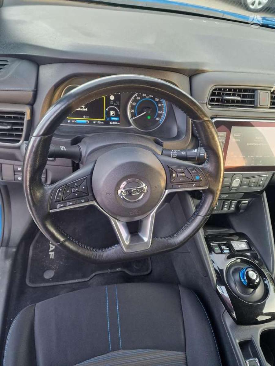 Blue Nissan Leaf 2019 in Kaunas, with an engine capacity of 0.00 L and mileage of 42 thousand km for 13490 €, photo 17 on AUTOMOTO.COM.LV