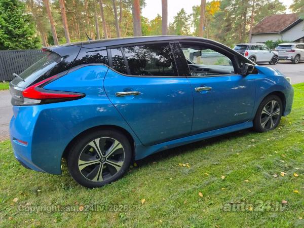 Nissan Leaf 2020 in Tallinn on AUTOMOTO.COM.LV Blue Nissan Leaf 2020 in Tallinn, with an engine capacity of 0.00 L and mileage of 92 thousand km for 13500 €, photo 3 on AUTOMOTO.COM.LV
