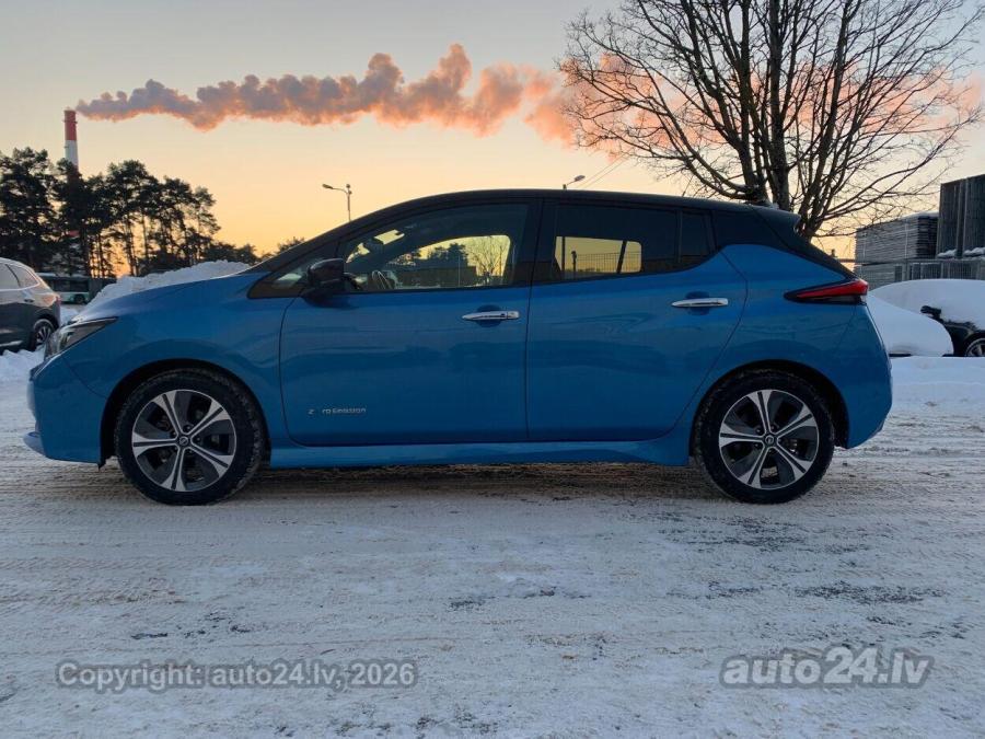 Blue Nissan Leaf 2021 in Tallinn, with an engine capacity of 0.00 L and mileage of 43 thousand km for 17900 €, photo 5 on AUTOMOTO.COM.LV