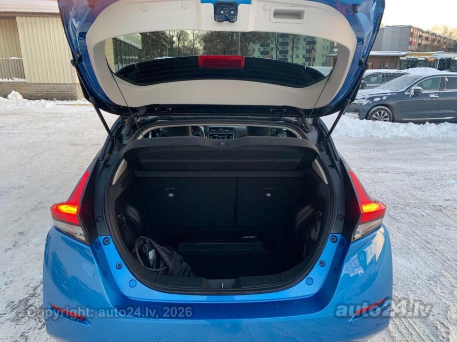 Blue Nissan Leaf 2021 in Tallinn, with an engine capacity of 0.00 L and mileage of 43 thousand km for 17900 €, photo 9 on AUTOMOTO.COM.LV