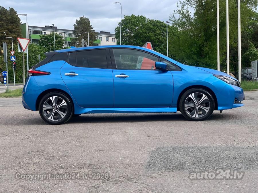 Blue Nissan Leaf 2021 in Tallinn, with an engine capacity of 0.00 L and mileage of 54 thousand km for 14900 €, photo 7 on AUTOMOTO.COM.LV
