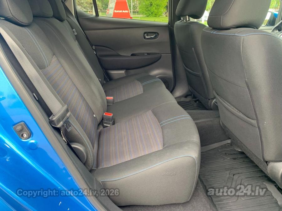Blue Nissan Leaf 2021 in Tallinn, with an engine capacity of 0.00 L and mileage of 54 thousand km for 14900 €, photo 11 on AUTOMOTO.COM.LV