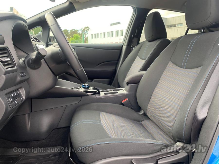 Blue Nissan Leaf 2021 in Tallinn, with an engine capacity of 0.00 L and mileage of 54 thousand km for 14900 €, photo 14 on AUTOMOTO.COM.LV
