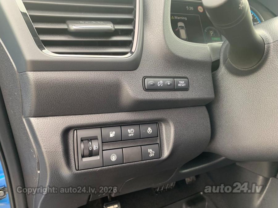 Blue Nissan Leaf 2021 in Tallinn, with an engine capacity of 0.00 L and mileage of 54 thousand km for 14900 €, photo 18 on AUTOMOTO.COM.LV