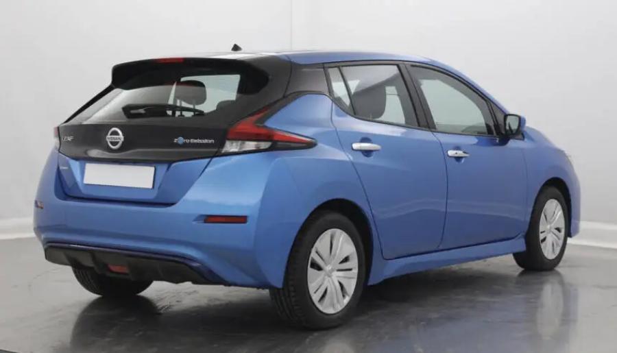 Blue Nissan Leaf 2021 in Riga, with an engine capacity of 0.00 L and mileage of 36 thousand km for 14500 €, photo 4 on AUTOMOTO.COM.LV