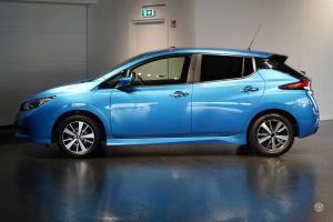 Zils Nissan Leaf 2021 Viļņa, ar dzinēja tilpumu 0.00 L un nobraukumu 50 tūkst. km par 14500 €, foto 3 vietnē AUTOMOTO.COM.LV