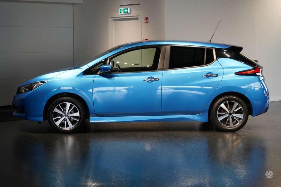 Zils Nissan Leaf 2021 Viļņa, ar dzinēja tilpumu 0.00 L un nobraukumu 50 tūkst. km par 14500 €, foto 3 vietnē AUTOMOTO.COM.LV