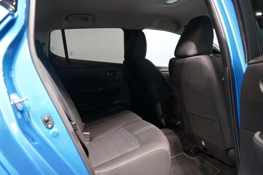 Zils Nissan Leaf 2021 Viļņa, ar dzinēja tilpumu 0.00 L un nobraukumu 50 tūkst. km par 14500 €, foto 13 vietnē AUTOMOTO.COM.LV