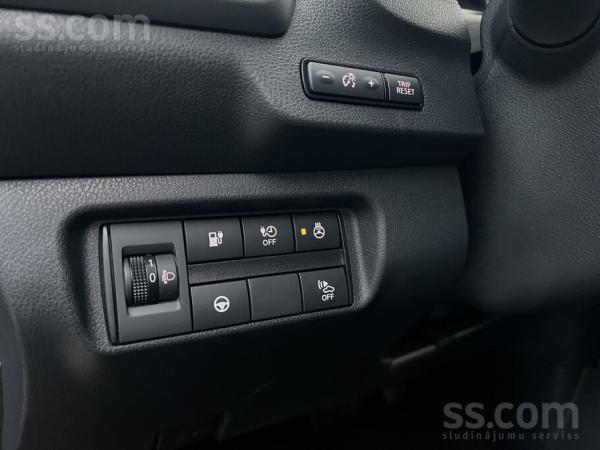 Zils Nissan Leaf 2021 Rīga, ar dzinēja tilpumu 0.00 L un nobraukumu 103 tūkst. km par 17550 €, foto 9 vietnē AUTOMOTO.COM.LV