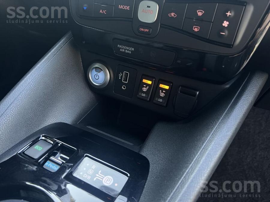 Zils Nissan Leaf 2021 Rīga, ar dzinēja tilpumu 0.00 L un nobraukumu 103 tūkst. km par 17550 €, foto 16 vietnē AUTOMOTO.COM.LV