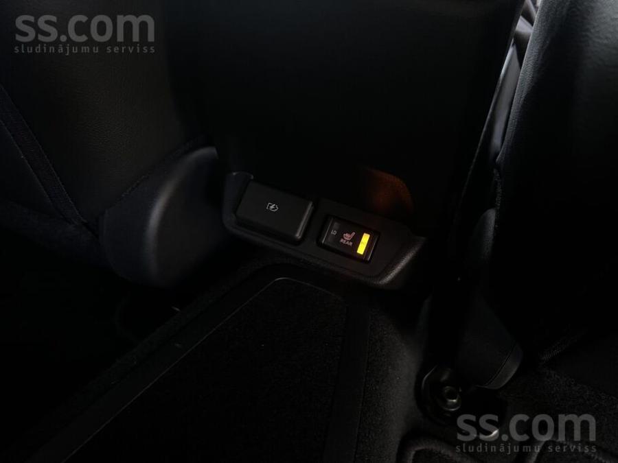 Zils Nissan Leaf 2021 Rīga, ar dzinēja tilpumu 0.00 L un nobraukumu 103 tūkst. km par 17550 €, foto 24 vietnē AUTOMOTO.COM.LV