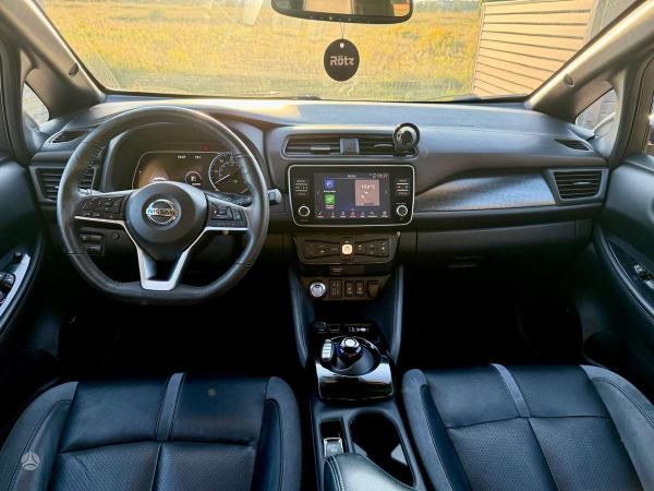 Blue Nissan Leaf 2021 in Vilnius, with an engine capacity of 0.00 L and mileage of 44 thousand km for 18500 €, photo 9 on AUTOMOTO.COM.LV