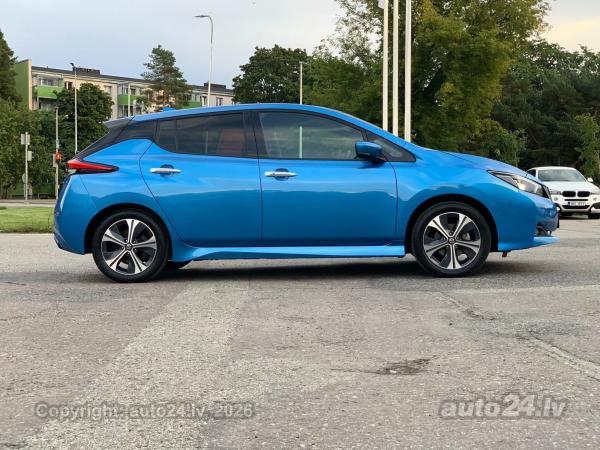 Blue Nissan Leaf 2021 in Tallinn, with an engine capacity of 0.00 L and mileage of 51 thousand km for 15900 €, photo 6 on AUTOMOTO.COM.LV