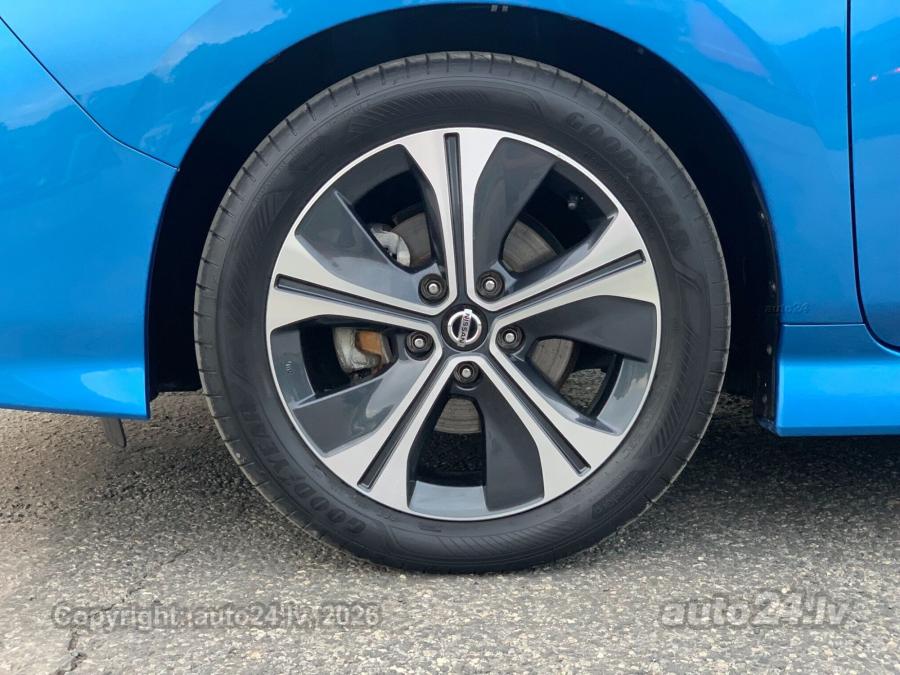 Blue Nissan Leaf 2021 in Tallinn, with an engine capacity of 0.00 L and mileage of 51 thousand km for 15900 €, photo 26 on AUTOMOTO.COM.LV