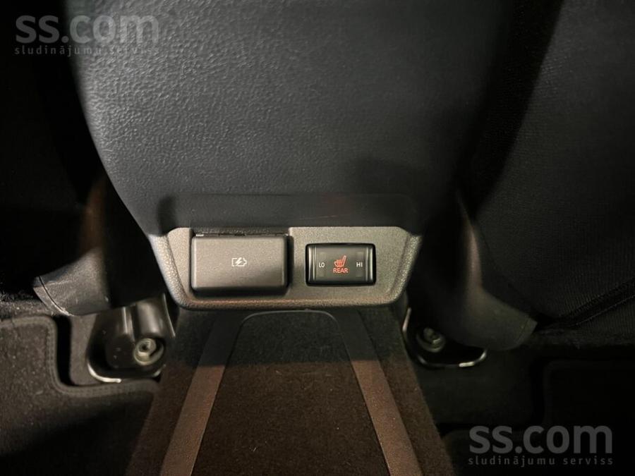 Zils Nissan Leaf 2022 Rīga, ar dzinēja tilpumu 0.00 L un nobraukumu 125 tūkst. km par 15990 €, foto 22 vietnē AUTOMOTO.COM.LV
