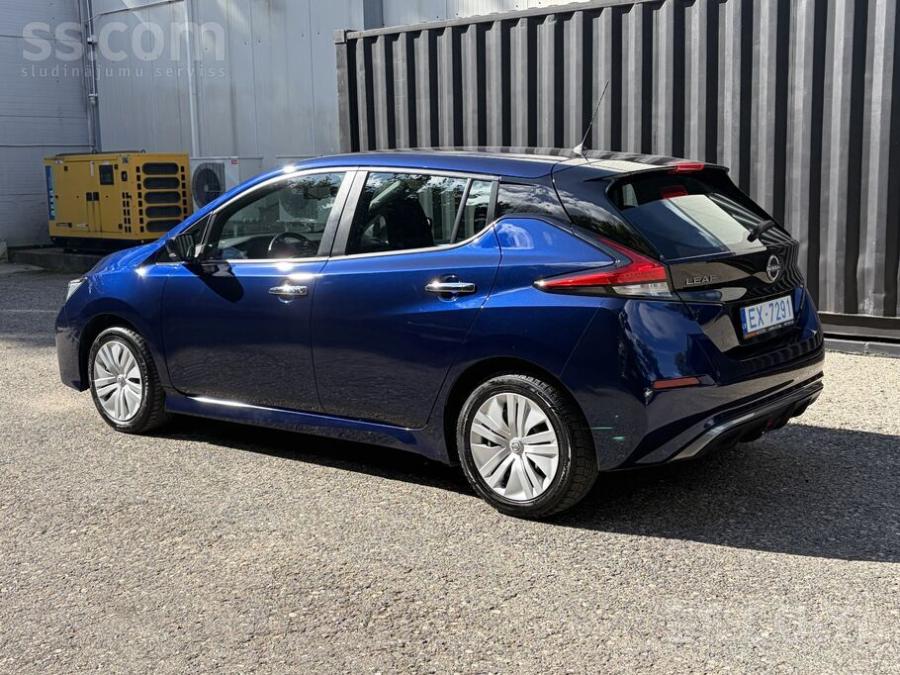 Zils Nissan Leaf 2023 Rīga, ar dzinēja tilpumu 0.00 L un nobraukumu 61 tūkst. km par 13900 €, foto 4 vietnē AUTOMOTO.COM.LV