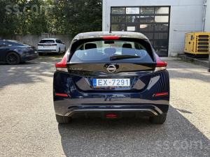 Zils Nissan Leaf 2023 Rīga, ar dzinēja tilpumu 0.00 L un nobraukumu 61 tūkst. km par 13900 €, foto 5 vietnē AUTOMOTO.COM.LV