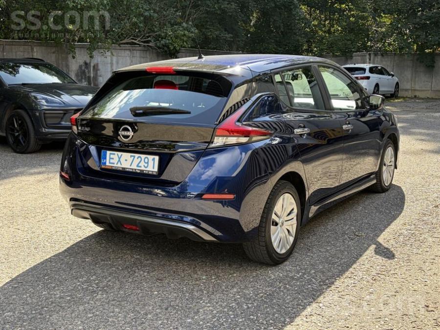 Zils Nissan Leaf 2023 Rīga, ar dzinēja tilpumu 0.00 L un nobraukumu 61 tūkst. km par 13900 €, foto 6 vietnē AUTOMOTO.COM.LV