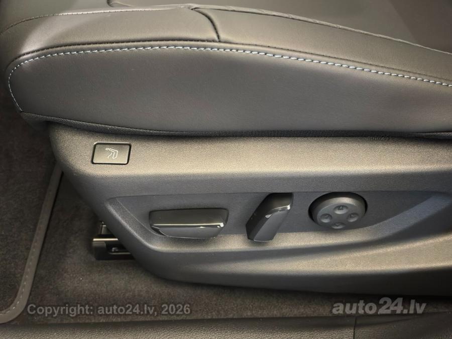 Zils Nissan Leaf 2026 Tallina, ar dzinēja tilpumu 0.00 L un nobraukumu 0 tūkst. km par 52190 €, foto 12 vietnē AUTOMOTO.COM.LV