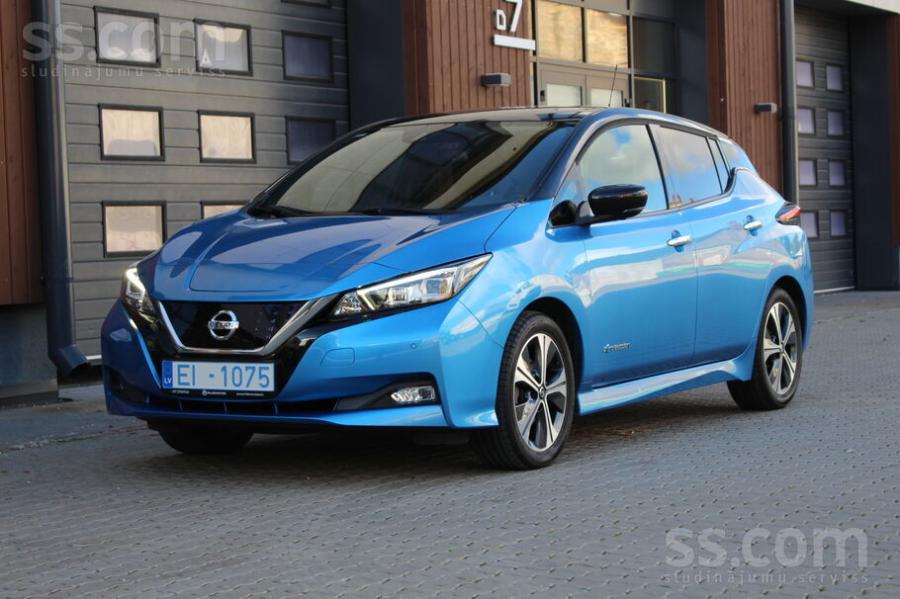 Blue Nissan Leaf 2020 in Riga, with an engine capacity of 0.00 L and mileage of 92 thousand km for 16500 €, photo 3 on AUTOMOTO.COM.LV