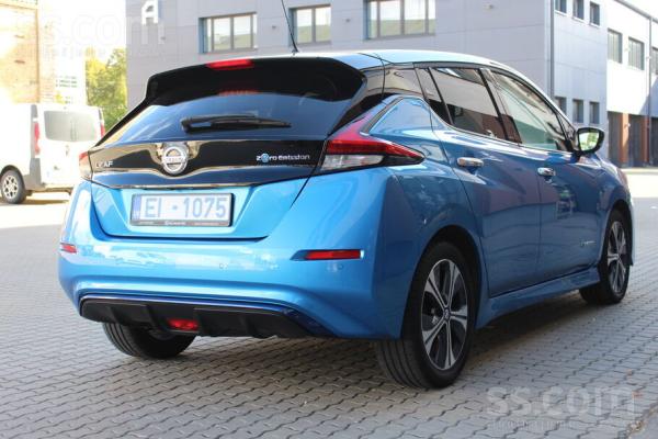 Nissan Leaf 2020 in Riga on AUTOMOTO.COM.LV Blue Nissan Leaf 2020 in Riga, with an engine capacity of 0.00 L and mileage of 92 thousand km for 16500 €, photo 5 on AUTOMOTO.COM.LV