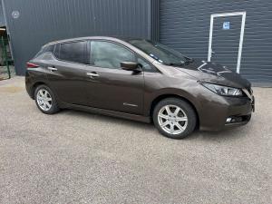 Brūns Nissan Leaf 2018 Alīta, ar dzinēja tilpumu 0.00 L un nobraukumu 152 tūkst. km par 7200 €, foto 4 vietnē AUTOMOTO.COM.LV