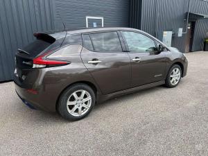 Brūns Nissan Leaf 2018 Alīta, ar dzinēja tilpumu 0.00 L un nobraukumu 152 tūkst. km par 7200 €, foto 7 vietnē AUTOMOTO.COM.LV