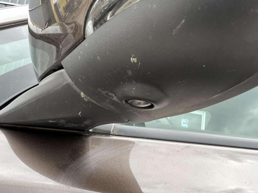 Brūns Nissan Leaf 2018 Alīta, ar dzinēja tilpumu 0.00 L un nobraukumu 152 tūkst. km par 7200 €, foto 18 vietnē AUTOMOTO.COM.LV