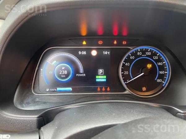 Brown Nissan Leaf 2018 in Riga, with an engine capacity of 0.00 L and mileage of 152 thousand km for 9700 €, photo 7 on AUTOMOTO.COM.LV