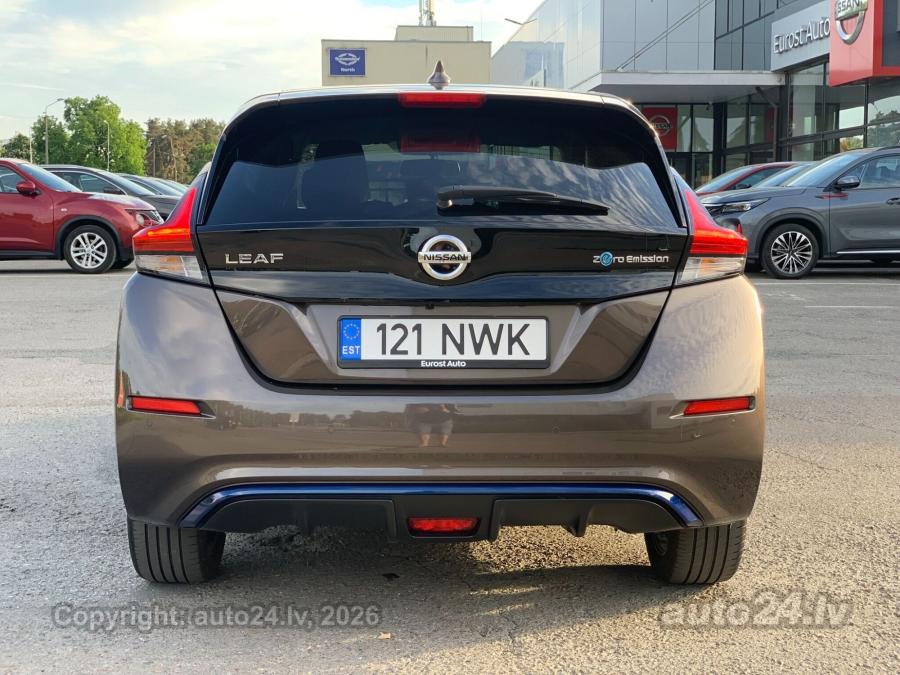 Brown Nissan Leaf 2021 in Tallinn, with an engine capacity of 0.00 L and mileage of 53 thousand km for 14900 €, photo 9 on AUTOMOTO.COM.LV