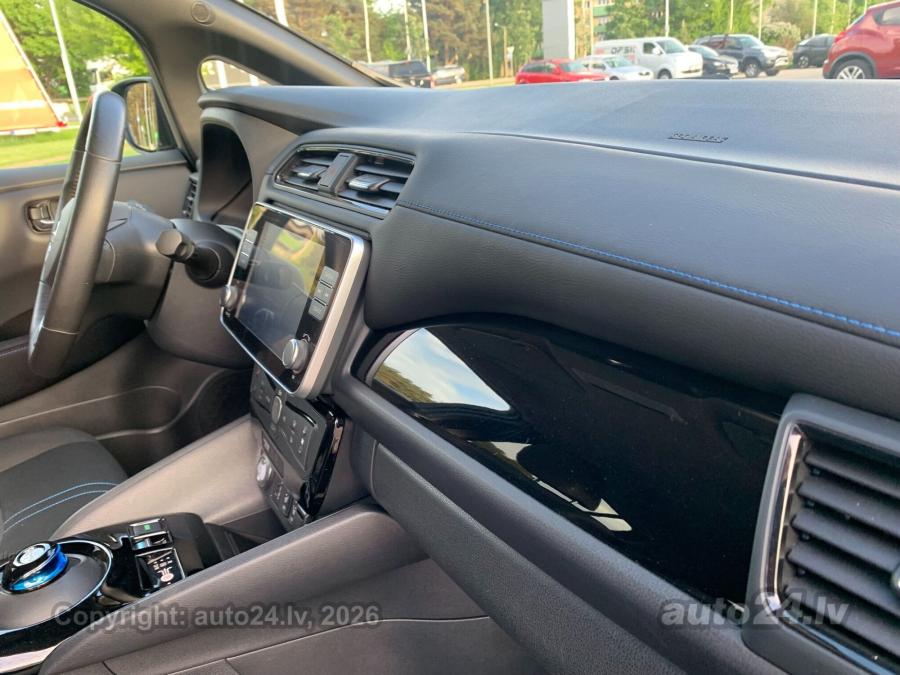 Brown Nissan Leaf 2021 in Tallinn, with an engine capacity of 0.00 L and mileage of 53 thousand km for 14900 €, photo 19 on AUTOMOTO.COM.LV