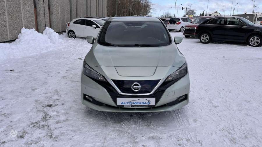 Green Nissan Leaf 2018 in Klaipeda, with an engine capacity of 0.00 L and mileage of 180 thousand km for 10900 €, photo 2 on AUTOMOTO.COM.LV