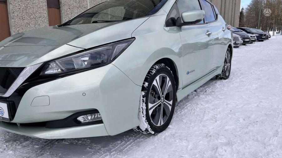 Green Nissan Leaf 2018 in Klaipeda, with an engine capacity of 0.00 L and mileage of 180 thousand km for 10900 €, photo 7 on AUTOMOTO.COM.LV