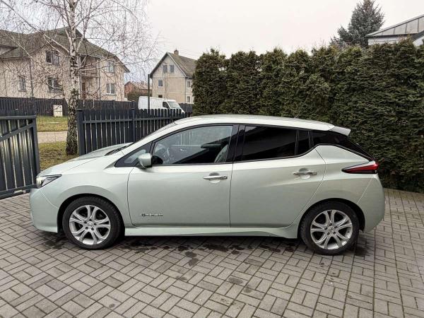 Zaļš Nissan Leaf 2020 Kauņa, ar dzinēja tilpumu 0.00 L un nobraukumu 85 tūkst. km par 11900 €, foto 2 vietnē AUTOMOTO.COM.LV