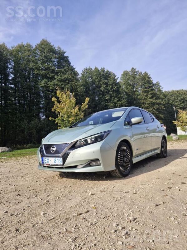 Nissan Leaf 2018 Rīga vietnē Zaļš Nissan Leaf 2018 Rīga, ar dzinēja tilpumu 0.00 L un nobraukumu 113 tūkst. km par 10500 €, foto 6 vietnē AUTOMOTO.COM.LV