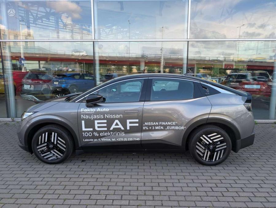 Pelēks Nissan Leaf 2026 Viļņa, ar dzinēja tilpumu 0.00 L un nobraukumu 0 tūkst. km par 40890 €, foto 3 vietnē AUTOMOTO.COM.LV