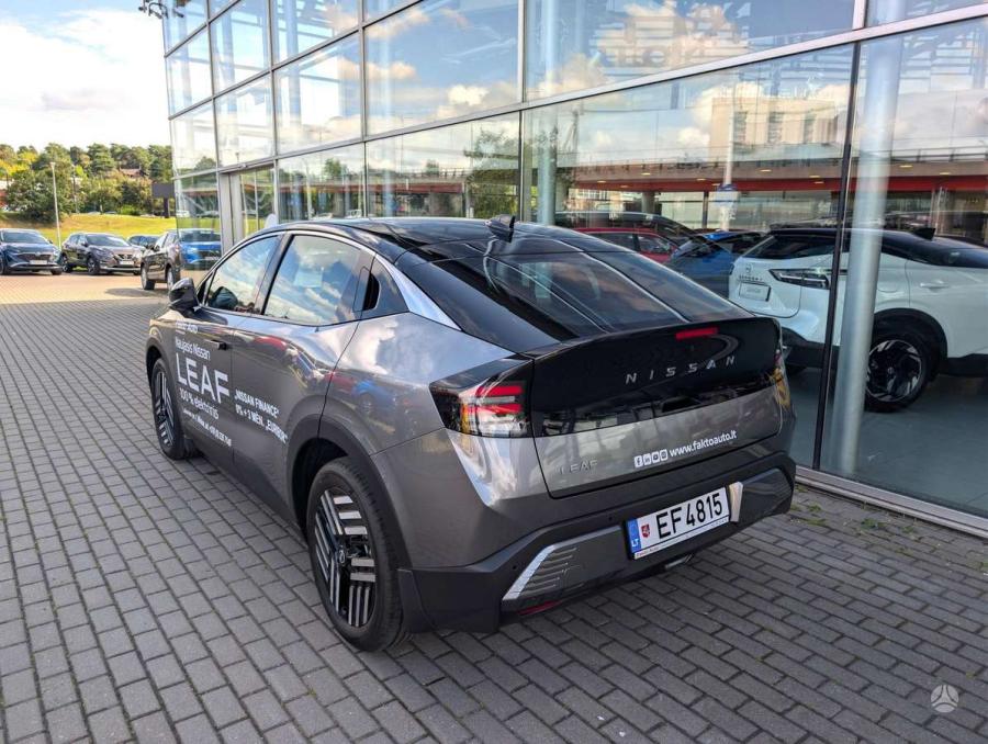 Pelēks Nissan Leaf 2026 Viļņa, ar dzinēja tilpumu 0.00 L un nobraukumu 0 tūkst. km par 40890 €, foto 4 vietnē AUTOMOTO.COM.LV