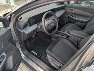 Pelēks Nissan Leaf 2026 Viļņa, ar dzinēja tilpumu 0.00 L un nobraukumu 0 tūkst. km par 40890 €, foto 10 vietnē AUTOMOTO.COM.LV