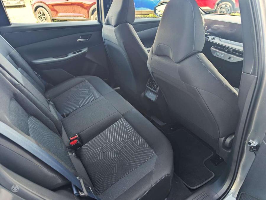 Pelēks Nissan Leaf 2026 Viļņa, ar dzinēja tilpumu 0.00 L un nobraukumu 0 tūkst. km par 40890 €, foto 24 vietnē AUTOMOTO.COM.LV